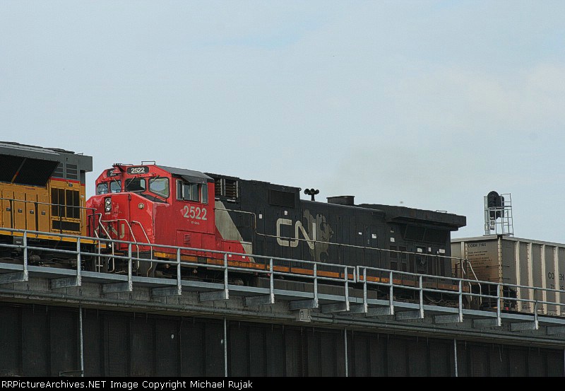 CN 2522